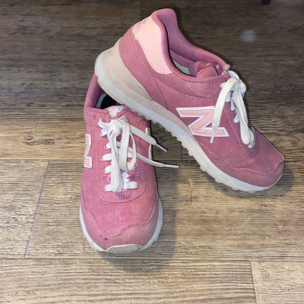 Pink New Balance - Gem